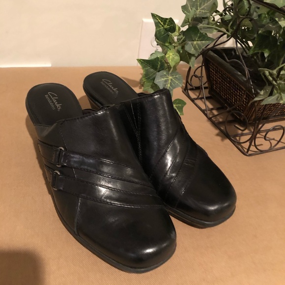 Clarks | Shoes | Clarks Bendables Slip On Shoes Black Like New | Poshmark